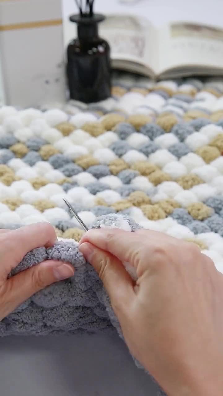 软软糯糯,炒鸡舒服的坐垫,你们拥有了吗?#手工 #手工diy #毛线编织