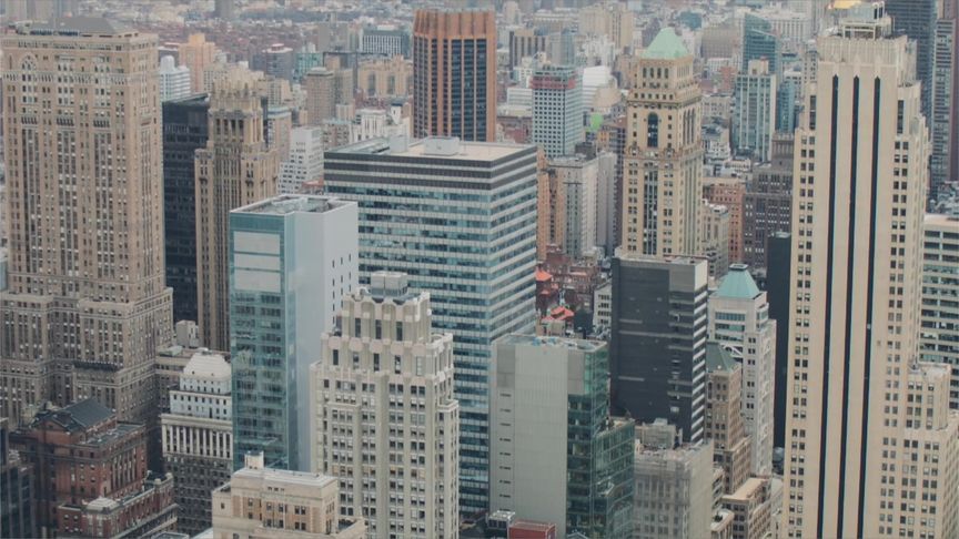 生活总是充满了戏剧性_ 充满惊喜的几周 纽约的肖像