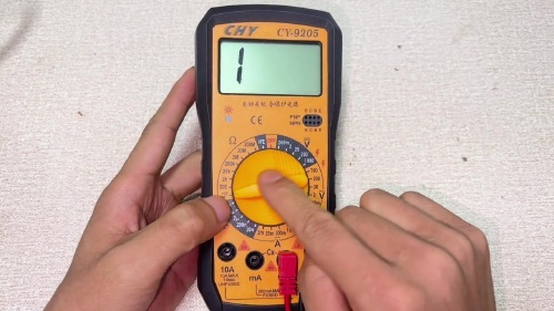 当电工没能意识到万用表电阻档的潜力,漏电隐患却悄然无声蔓延