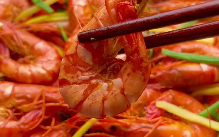 年夜饭又多了一道拿手菜,盐焗大虾~