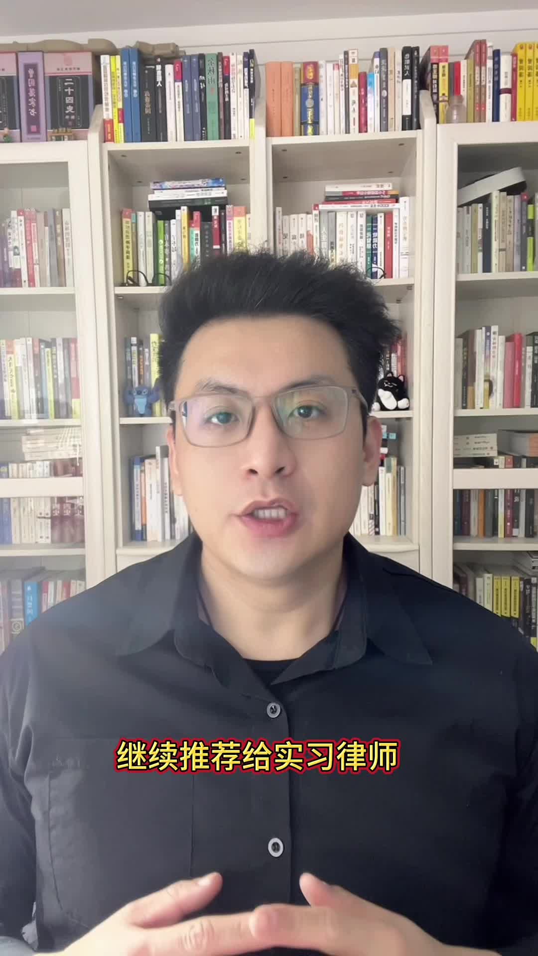 ...全书包含图表制作方法论、典型纠纷应用及实战案例,旨在通过“用...