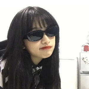 从小长的很帅 