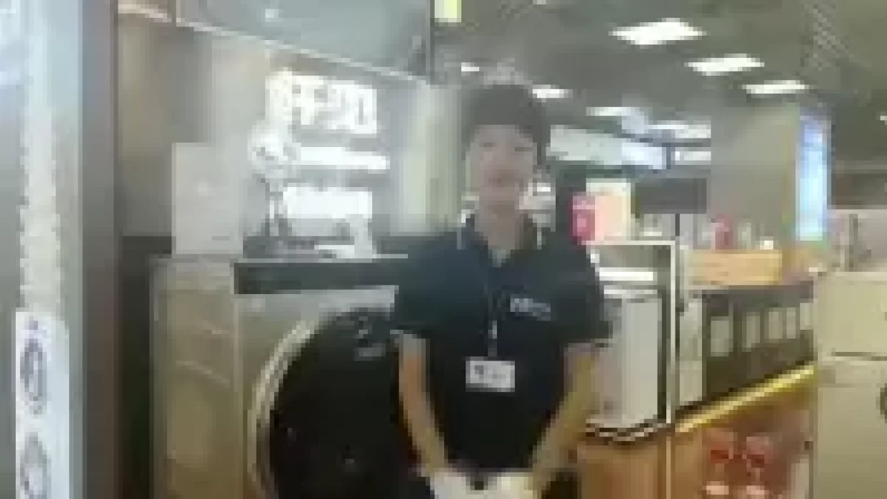 海尔卡萨帝洗衣机~神奇的空气洗!讲解产品视频