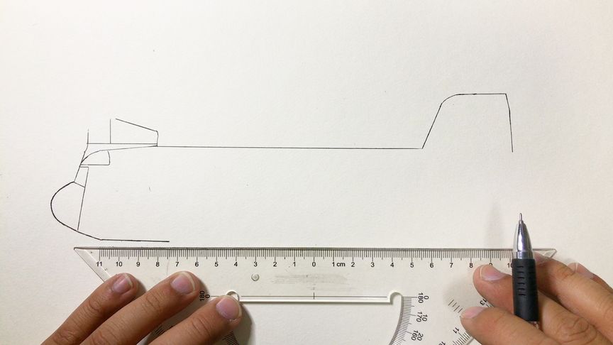 开始准备画民航客机,结果画成了双螺旋桨的飞机,认识它吗?