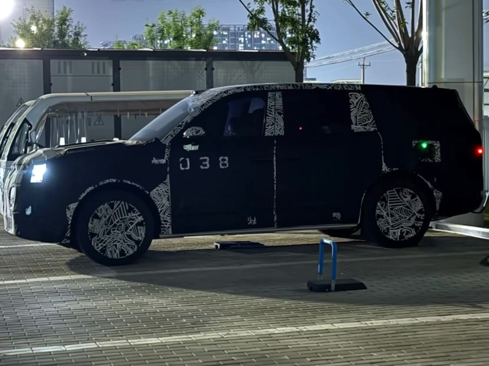 小米YU9伪装车 #小米YU9