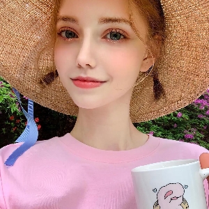 学英语的小学生Anna 