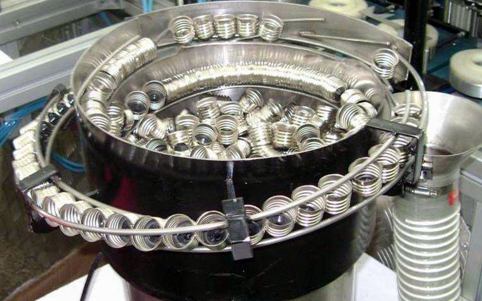 从工作原理出发,谈谈振动盘的优势、应用