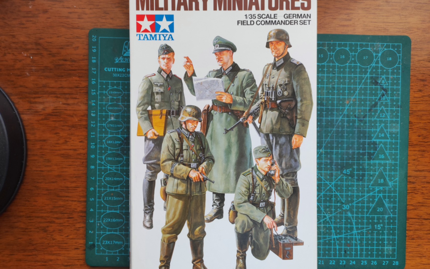 【模型测评】田宫 1/35 德军野战指挥官兵人组模型