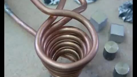 电磁加热熔化金属的过程