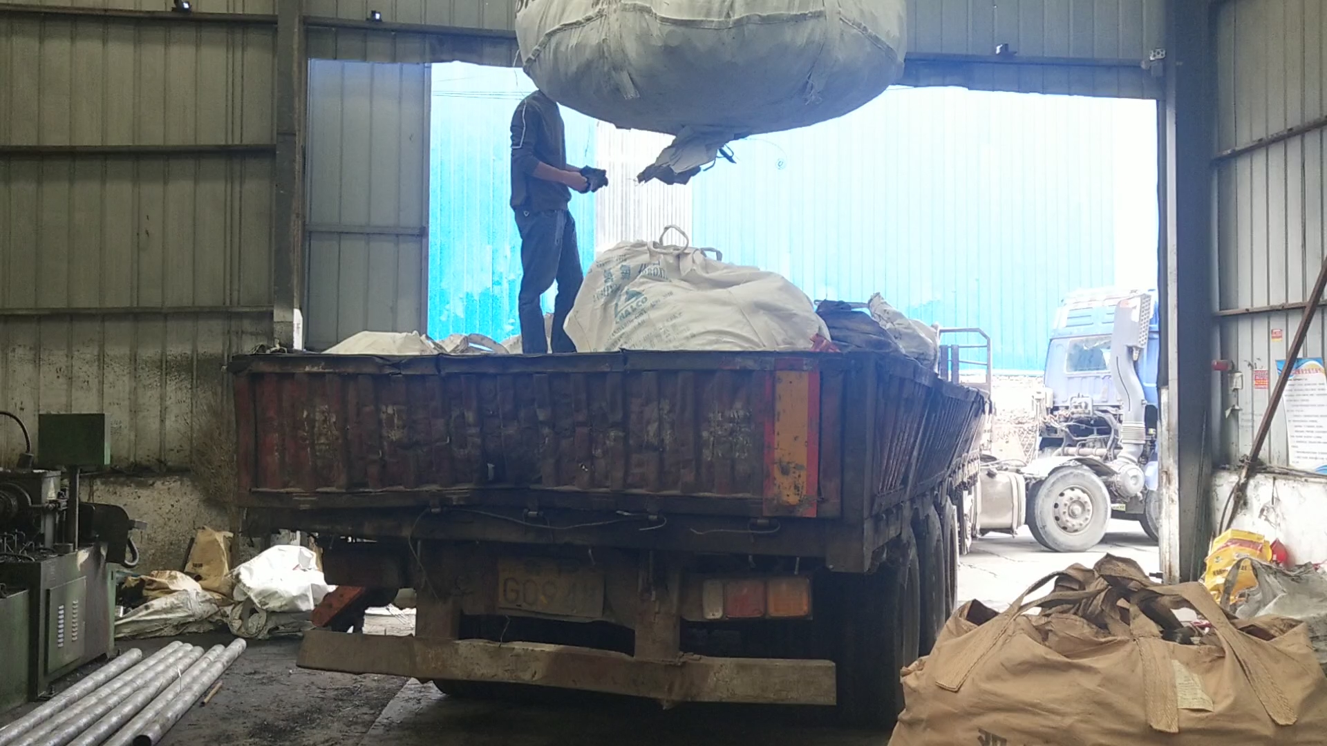 小口径无缝钢管定尺加工装车