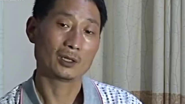 江西卫视传奇故事:父亲对儿子说:你死了也比你妈死了强,儿子内疚跳江