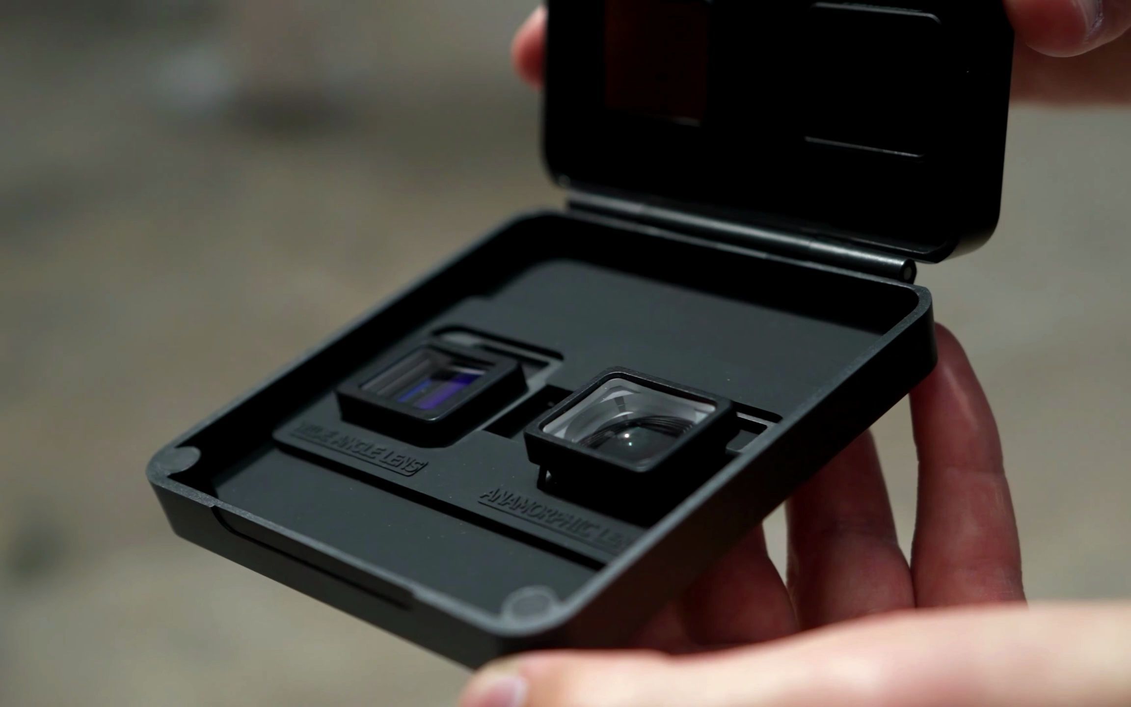 世界第一款可以叠加安装ND滤镜的电影宽屏鱼眼镜头