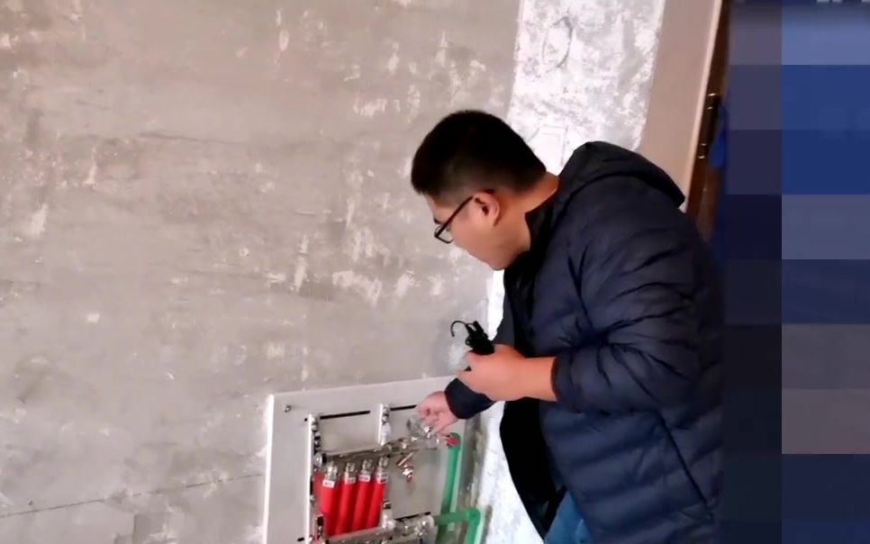 安装地暖是分水器要怎么处理?