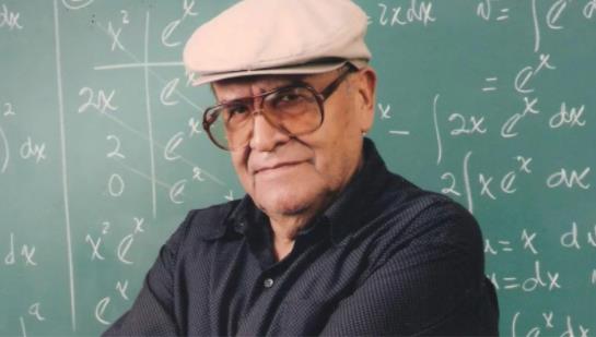 美国最著名教师,天天拎着菜刀去上课,改变400个学渣命运