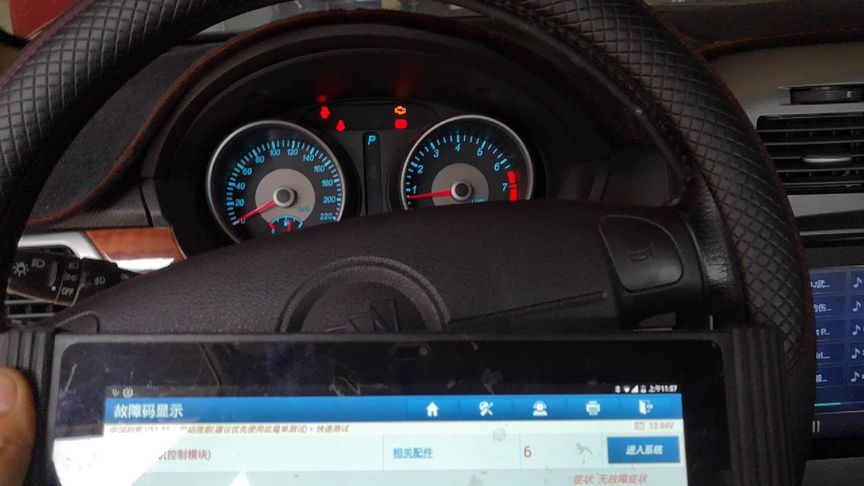 别克凯越水温表不上,风扇常转,几十块搞定他