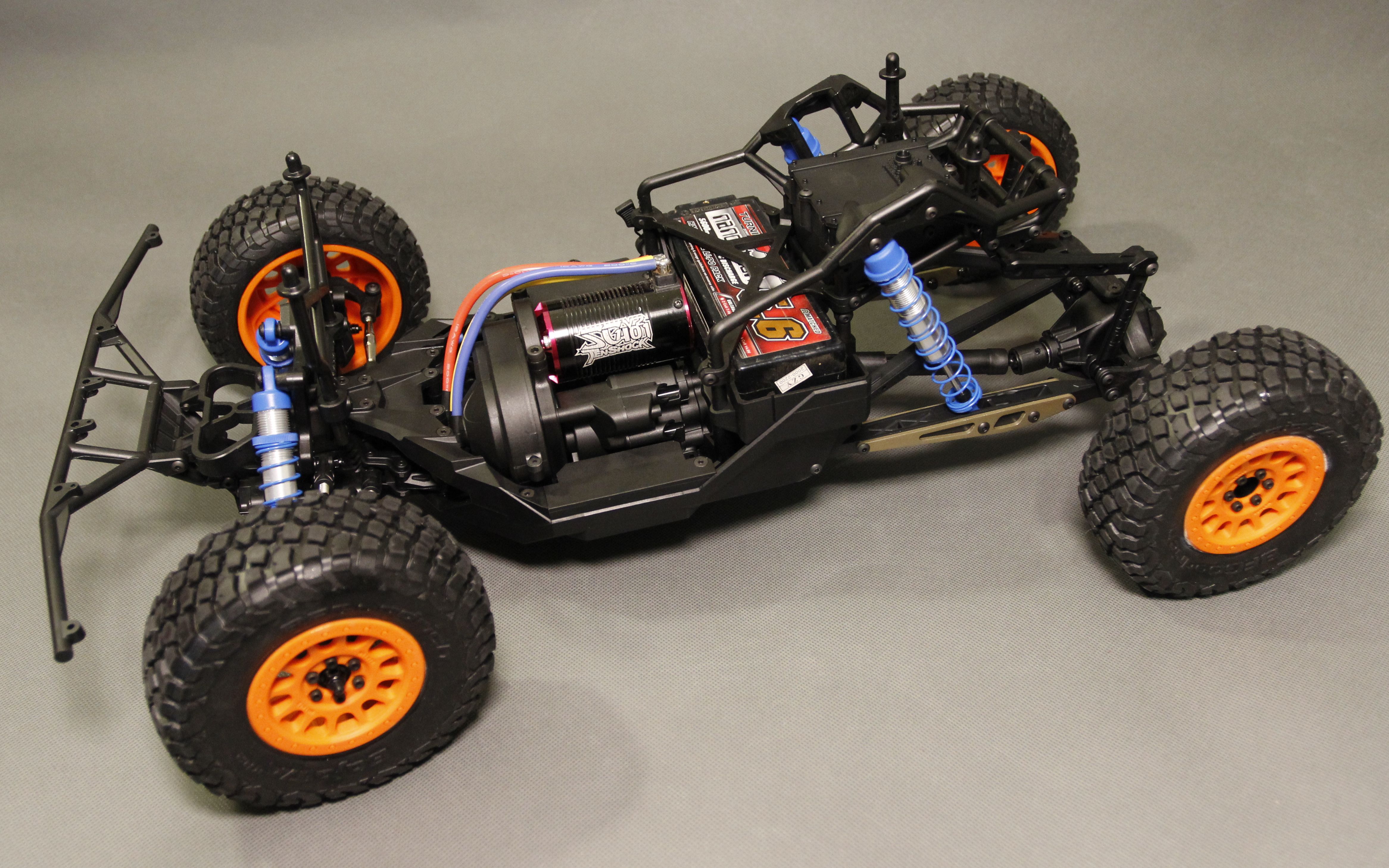 《超人聊模型》第二十期,axial YETI SCORE TROPHY TRUCK 90068后...
