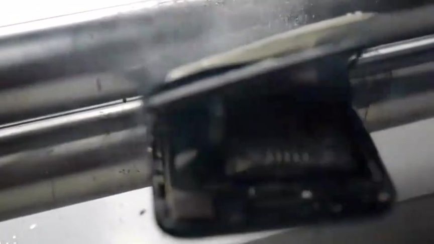 牛人极限测试,电池在这种情况下iPhone7才会爆炸!