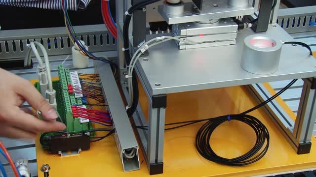光纤式光电传感器调整视频教程