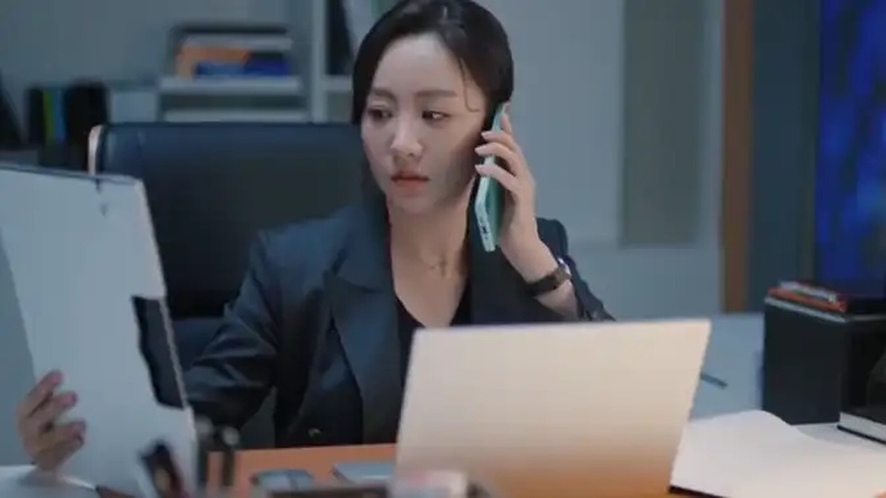 大河之水:税务局查老总,美女当顾问,一查股东资料:要输