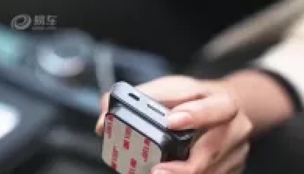一见钟情!给360行车记录仪G300做了一个简单的开箱评测,安装很方便,...