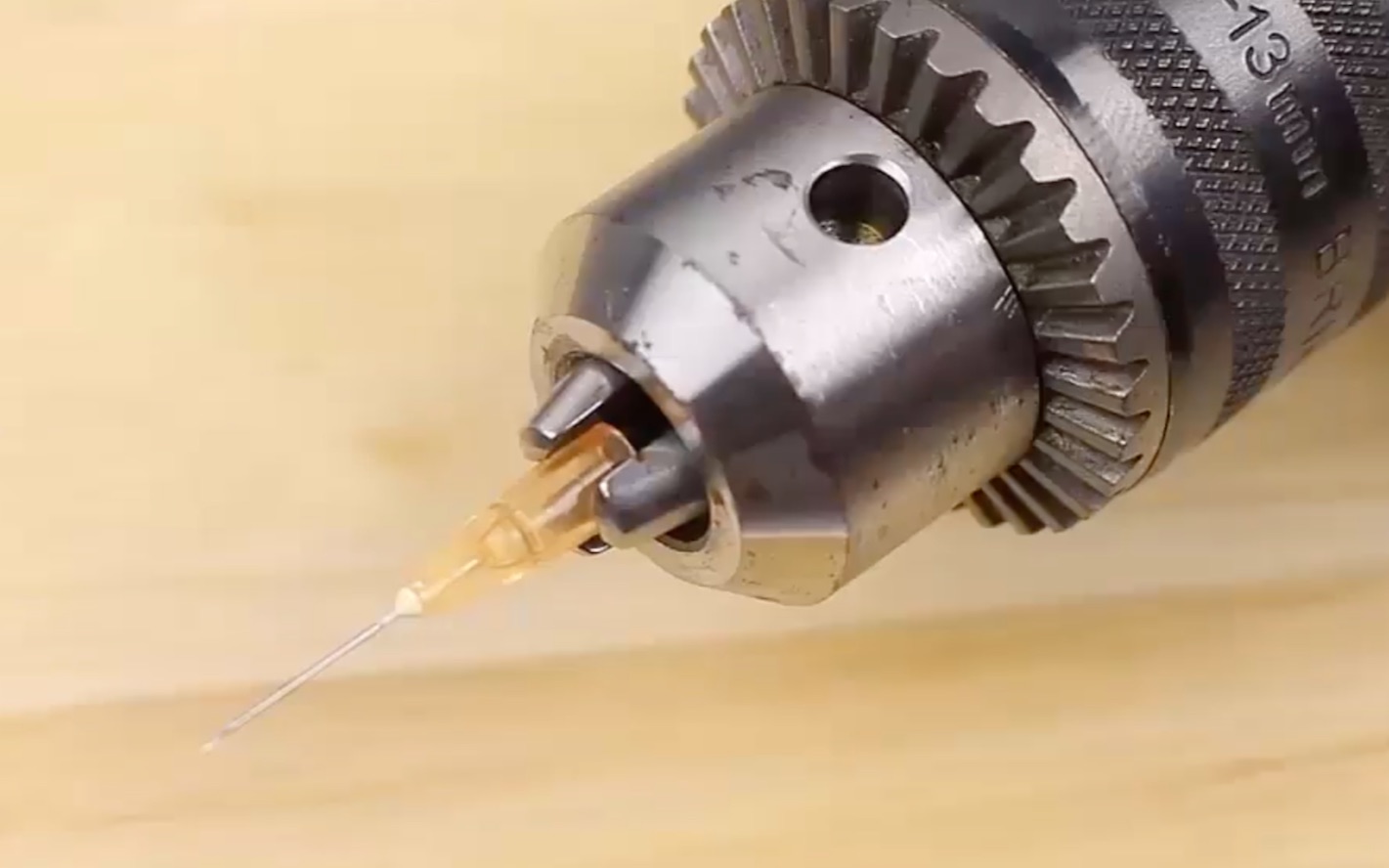 注射器针头居然还能这么用?这脑洞不服不行!