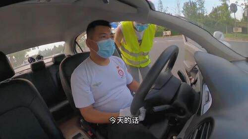 00后小哥哥科目三第一节课挂档操作一看就会