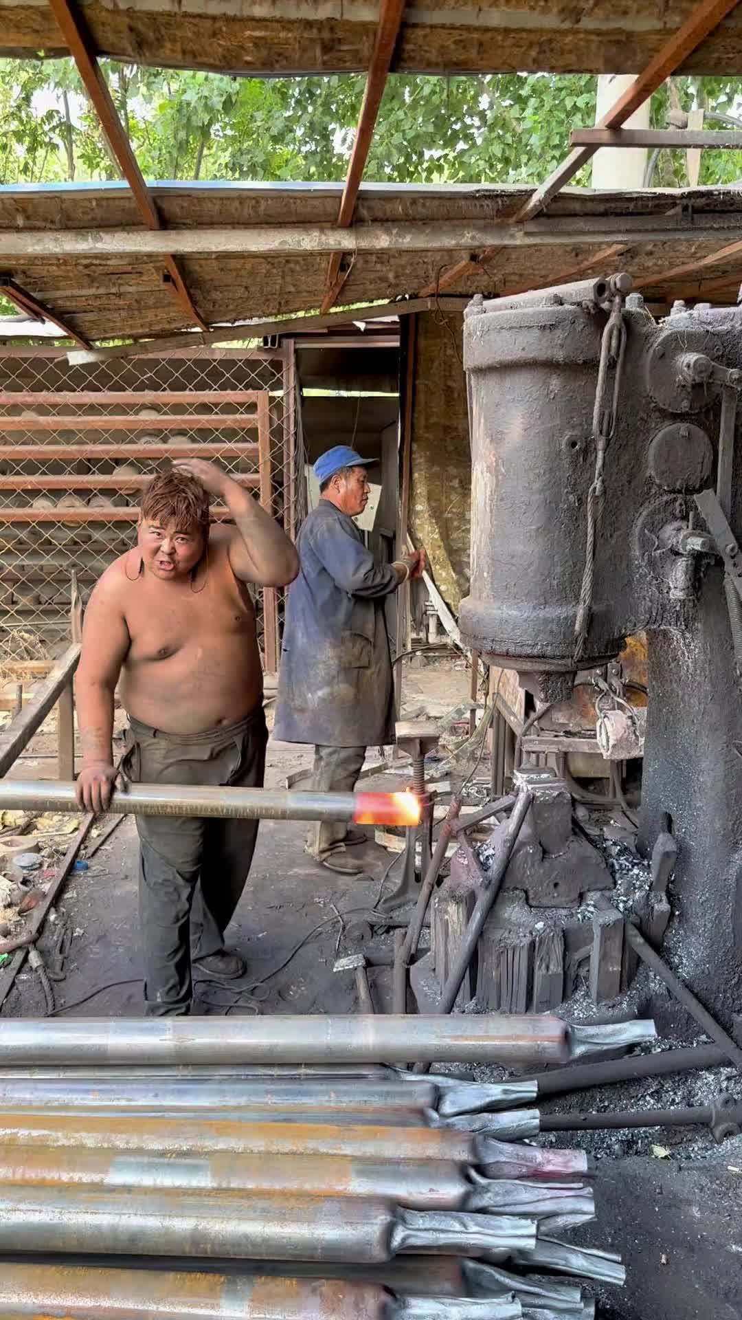 打包机棍筒管 冷拔管 热轧无缝钢管厂 #钢材 #钢铁 #钢管 #机械制造 #...