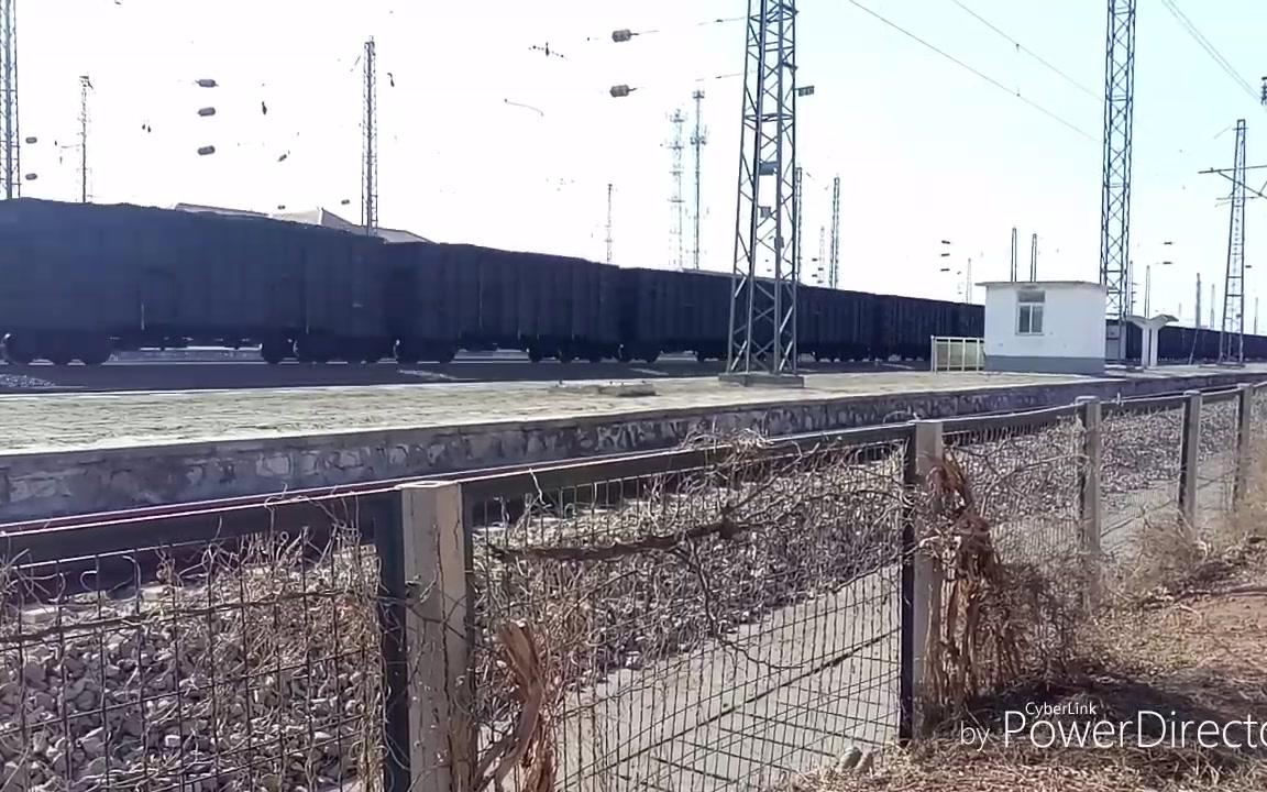 万吨大列大秦铁路风光掠影