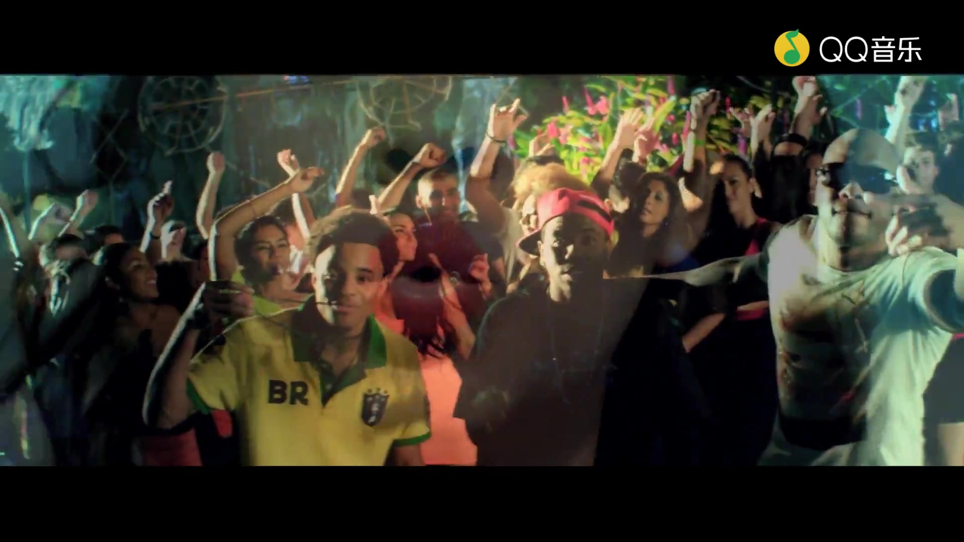 【中英文字幕】黑喂狗原版视频