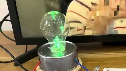 DIY神器!玻璃泡三极管信号塔,电视天线秒变高增益!