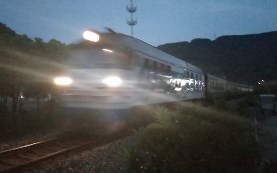 DF4B7626牵引K308(2022-05-17 18:59:19)