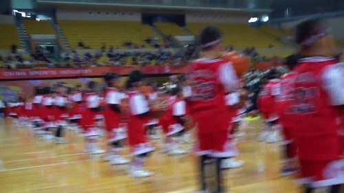 偶然翻到的惊喜!四年前哥哥幼儿园的篮球表演