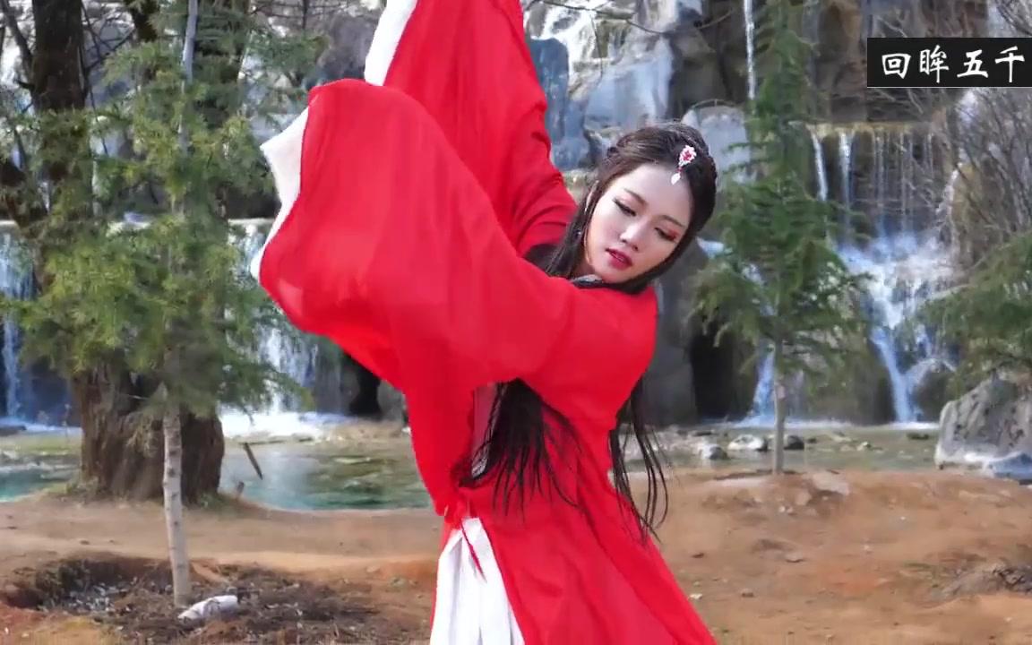 《无归》完美世界火灵儿,来自COS小姐姐的暴击