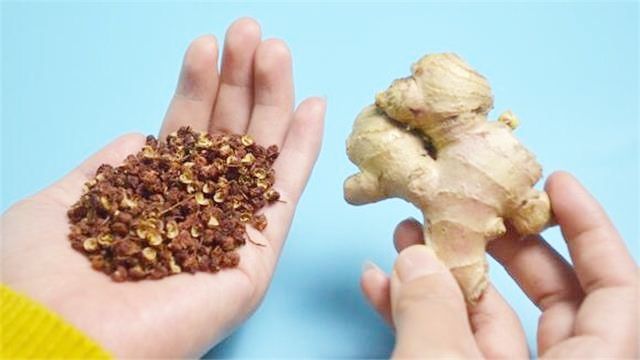 花椒加生姜浸泡在一起,解决了男人女人的大问题,越早知道越受益