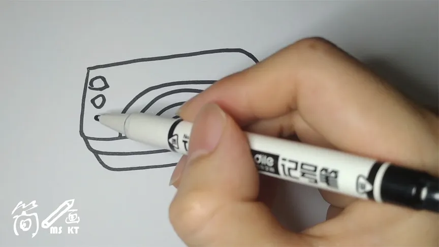 简笔画:那些年的(文具盒)