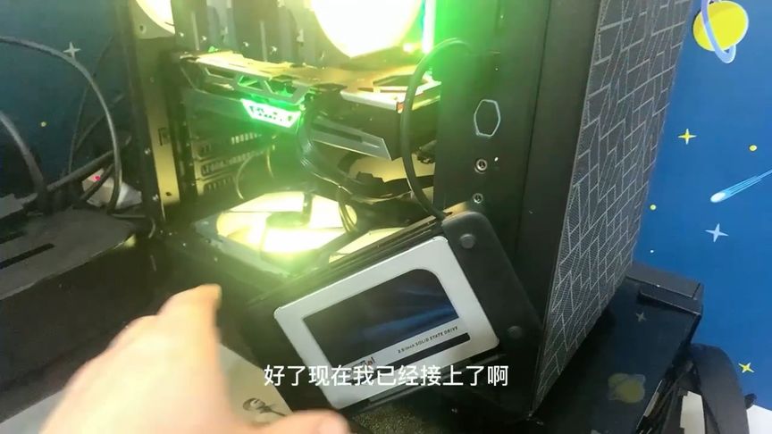 硬盘盒子加上固态硬盘变成移动游戏盘能玩游戏吗?