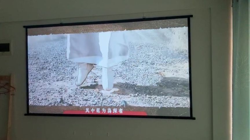 宾狗智能投影仪安装完成效果##家庭影院 #天猫魔屏 #宾狗 #投影