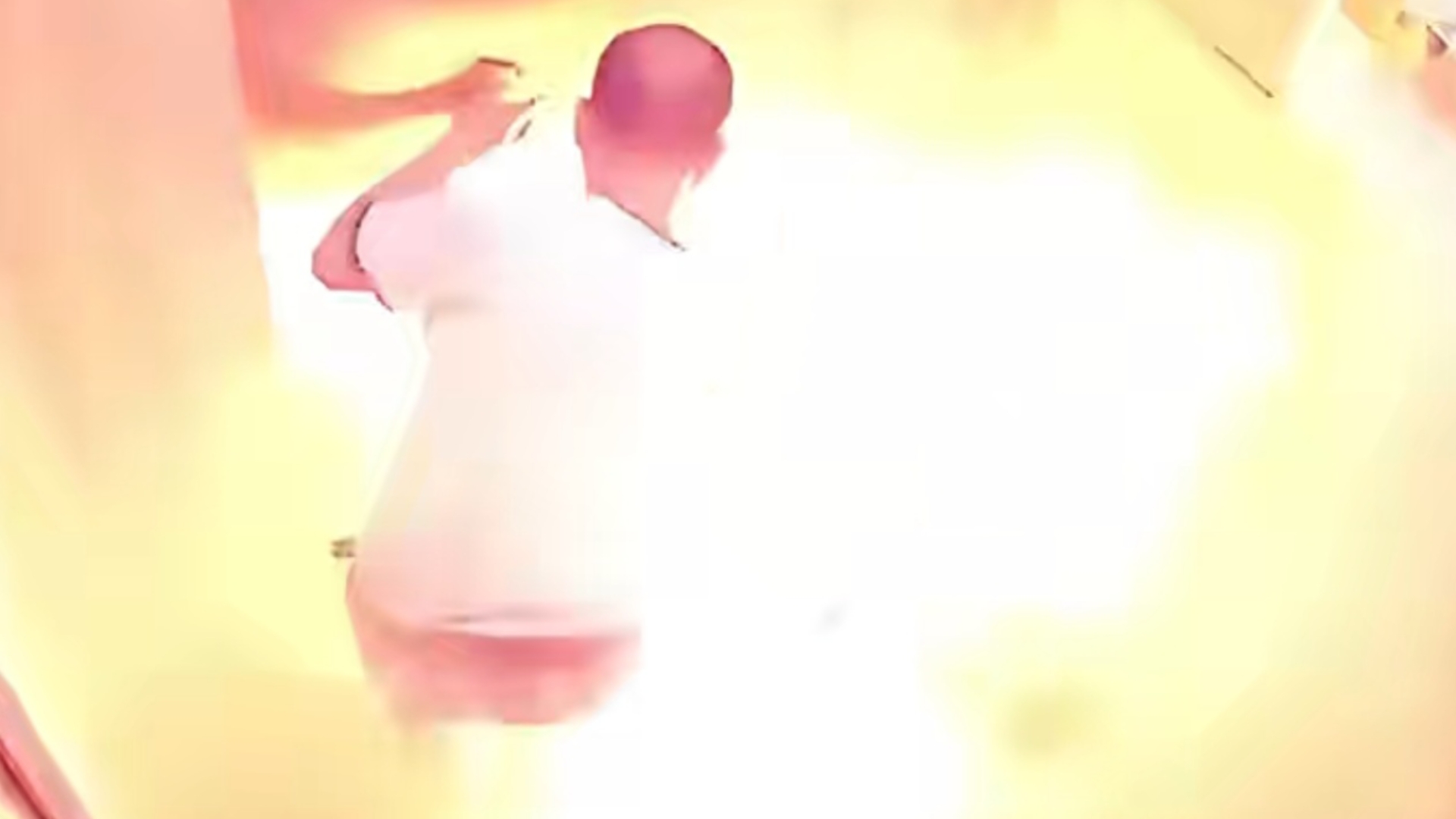 电动车电池进电梯着火ߔ