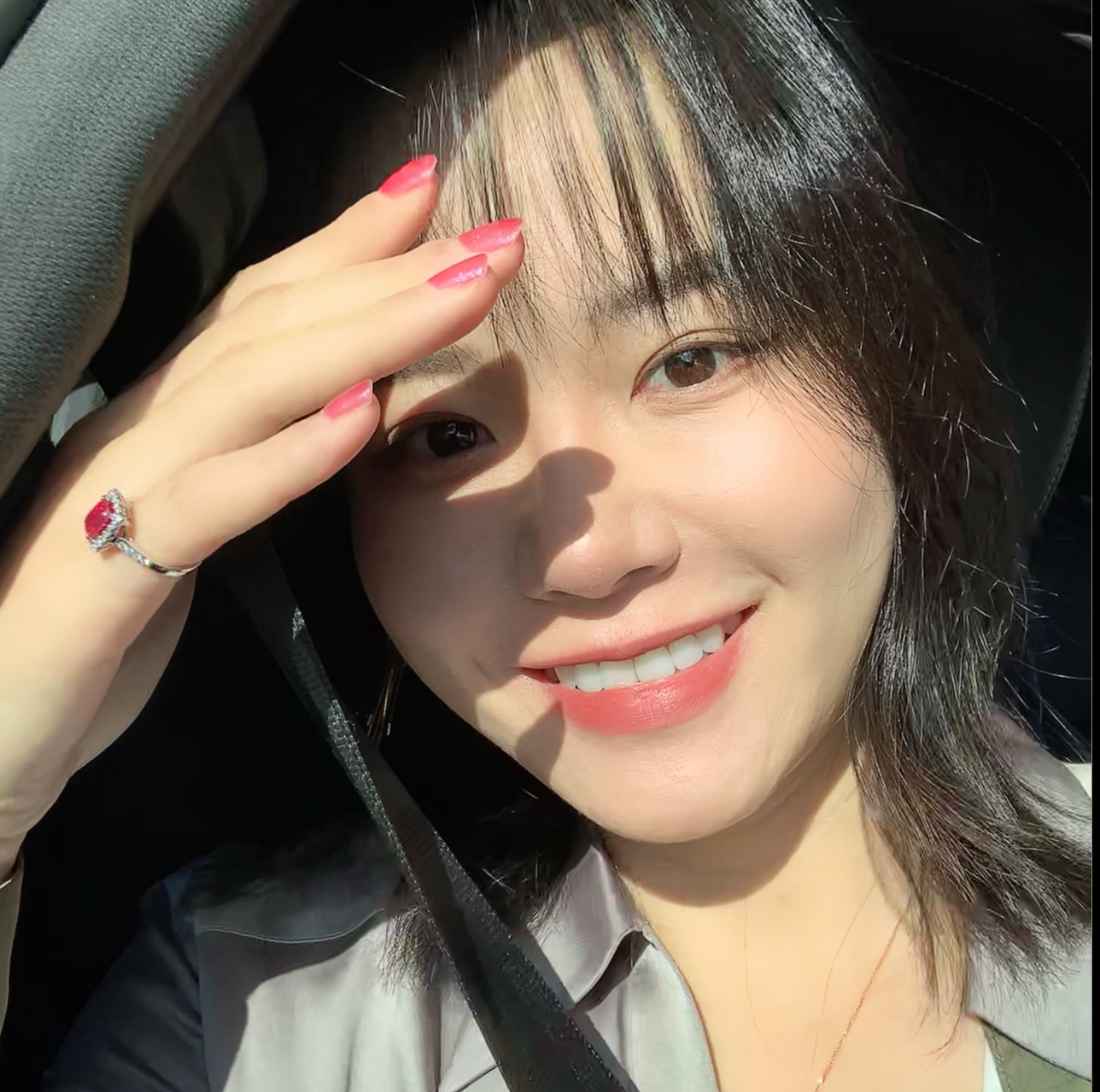 闹小姐Tina 