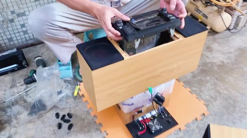 一体机多媒体播放器的组装。#车载cd改家用音响 #产品展示