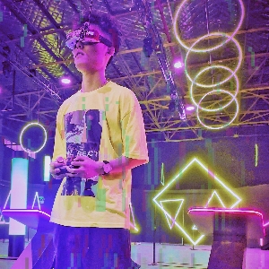 小吴爱折腾 