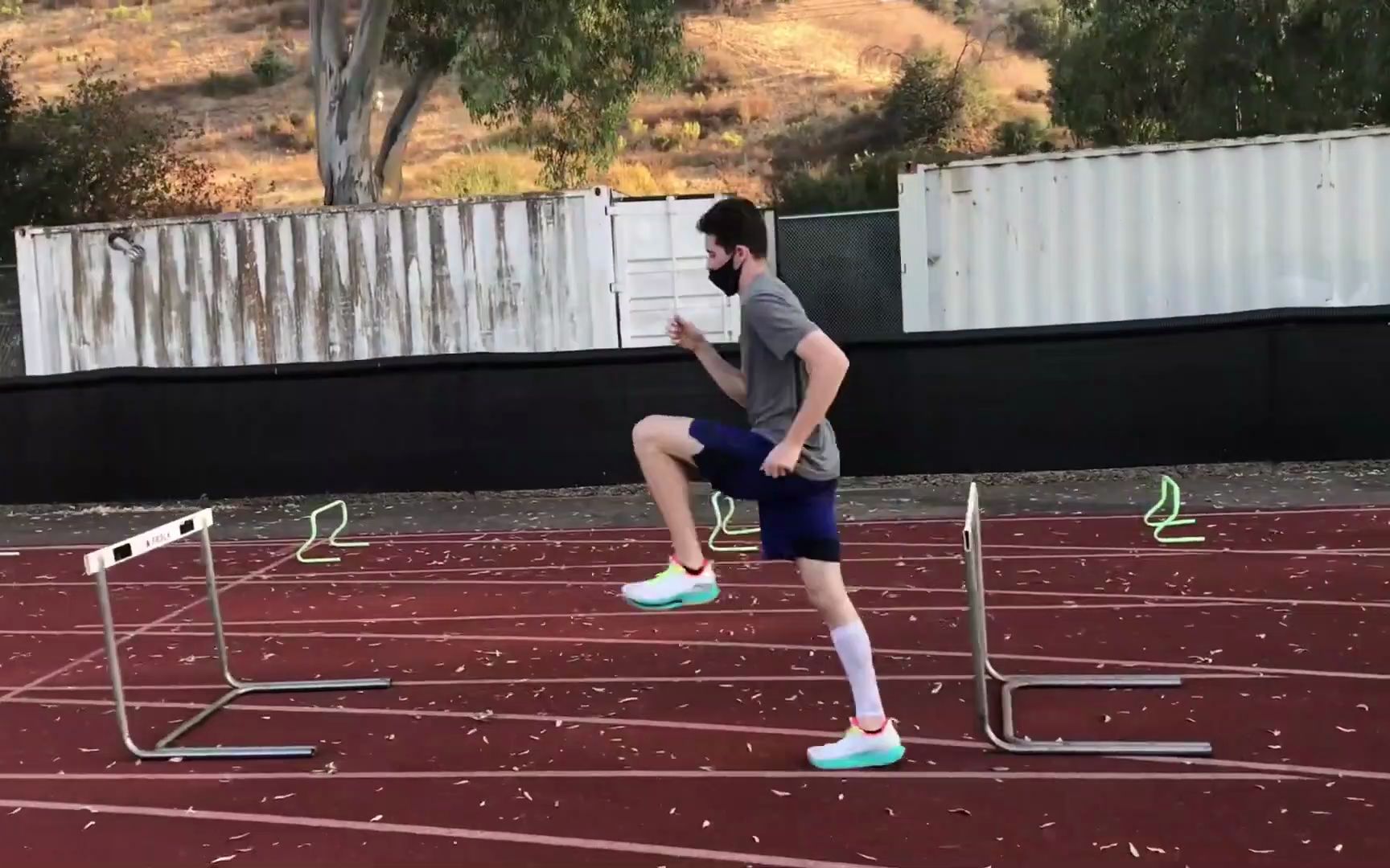【跑步技巧】如何进行跨栏训练,提高短跑跨栏速度