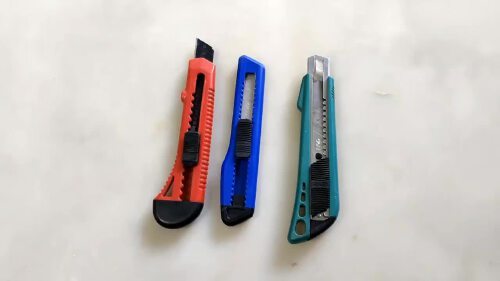 原来美工刀上还隐藏一个特殊功能,可惜很多不知道,早知道早收益