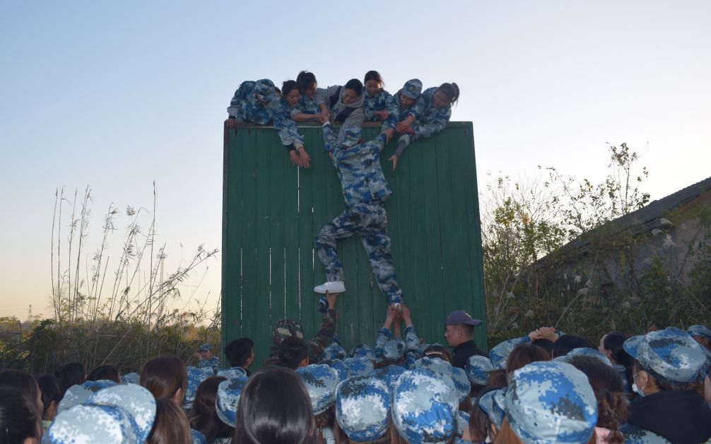 潜江户外拓展训练公司-湖北趣团建公司潜江团建活动基地真实案例