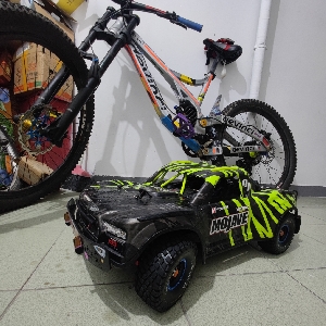 爱玩的皮皮宇 