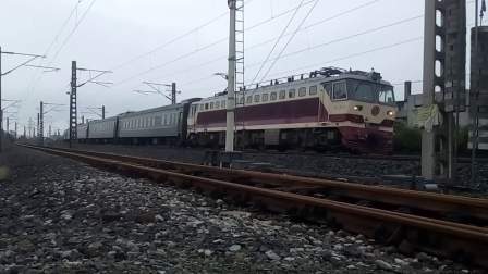 [火车]SS7C 0013牵引25K[K692] 昆明-呼和浩特 襄渝铁路 成都铁路局[...