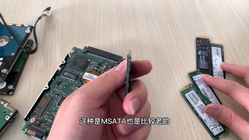 市面上的十二种硬盘接口类型 你都认识了吗?阿万揭晓特殊接口