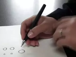 钢笔练字正确握笔姿势