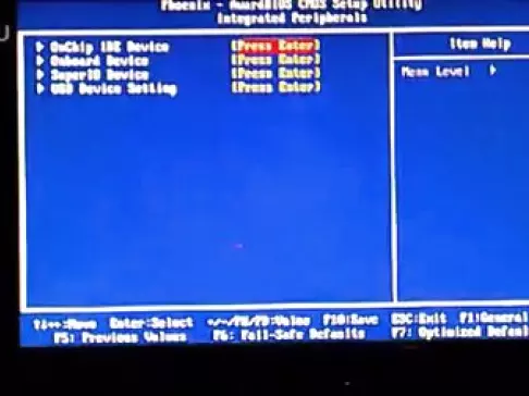 设置BIOS,关闭板载网卡