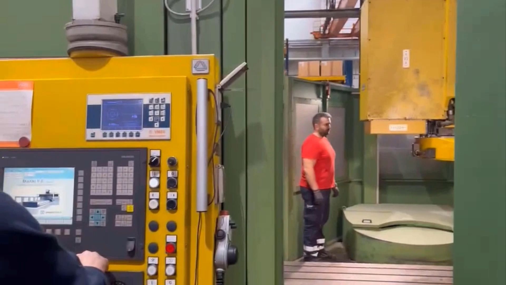 DANOBAT达诺巴特导轨磨防护罩升降及砂轮更换测试